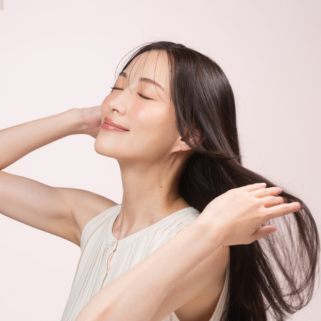 LINKA スマートブロウ（遠赤外線軽量ドライヤー）